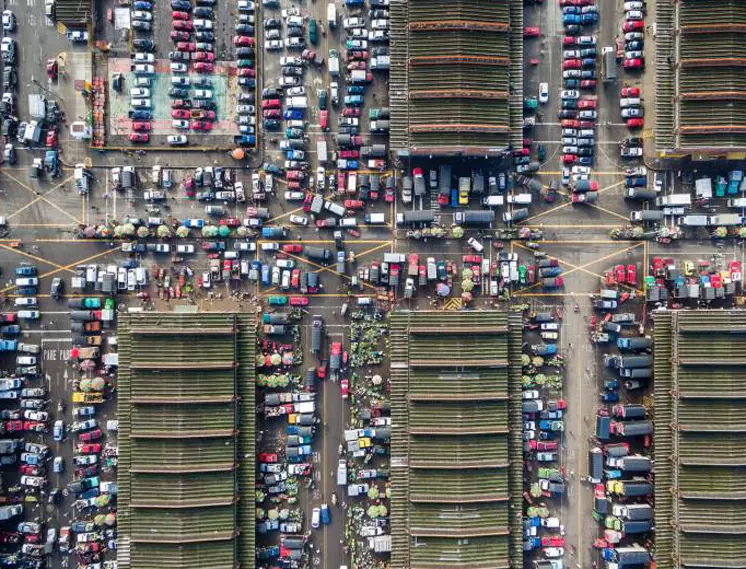 Principal mercado subterráneo de drogas en Bogotá, Colombia