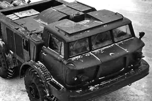 ZIL-135 : le monstre automobile de la guerre froide