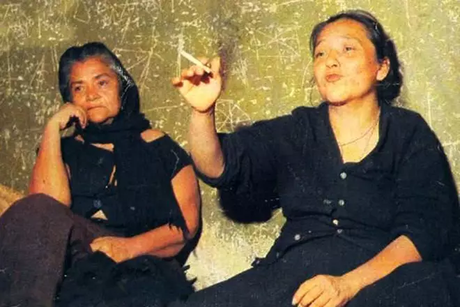 Defina 和 Maria de Jesus Gonzalez 謀殺人數：80 1964 年，Gonzalez 姐妹在他們的牧場發現了 80 名婦女和 11 名男子的遺骸後，被判處 40 年監禁。女孩們靠賣淫賺錢——那些不喜歡她們的人就被殺了。