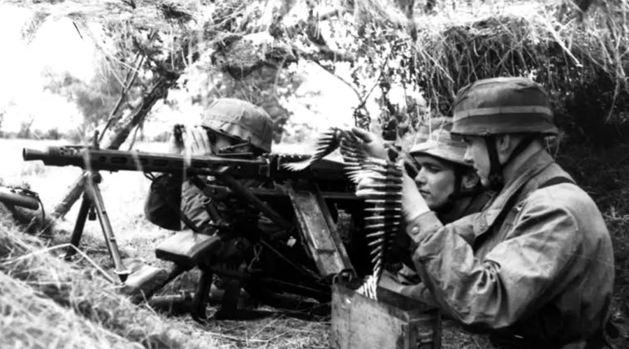 MG 42: di dîroka şer de çeka çêtirîn 8136_2