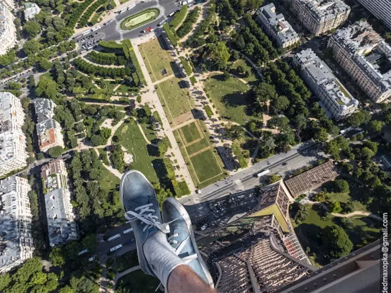 Paris fra toppen av Eiffeltårnet.