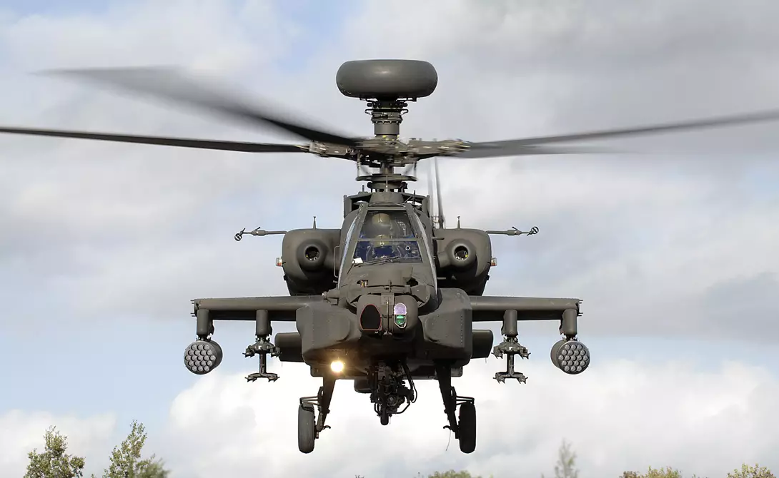 AH-1Z Viper Helikopta hii ya mashambulizi ni moja wapo ya helikopta zenye nguvu zaidi ulimwenguni. Viper, iliyo na injini zilizoboreshwa na avioniki iliyoboreshwa, iliingia huduma tu mnamo 2011, na sasa inafanya kazi tu na Jeshi la Wanamaji la Merika.