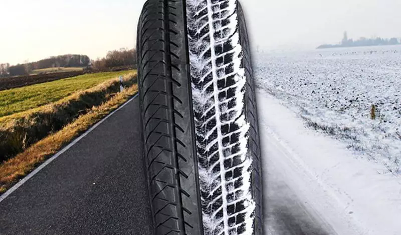 Opcija za cijelu sezonu Vrlo je primamljivo pokušati uštedjeti novac i uopće ne mijenjati cipele, stalno koristeći cjelogodišnji set guma. Međutim, izreka dvostruko plaćajućeg škrtog vrijedi: čak i ako ste zadovoljni ponašanjem automobila s ovom vrstom gume, komplet cijelogodišnjih guma ionako će se brže istrošiti.