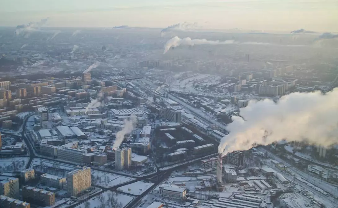 Torre de televisión Ostankino Moscova, Rusia 540,1 m En Europa non hai ningún edificio máis alto que a torre de televisión de Moscova. O municipio da capital ten incluso un certificado especial que confirma a pertenza á torre de televisión Ostankino na Federación Mundial de Torres de Altura.