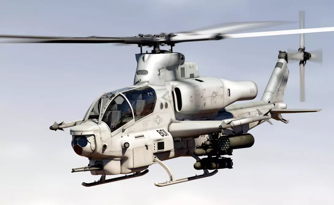 Viper USA Bell AH-1Z Viper бол AH-1 Cobra-ийн орчин үеийн хувилбар юм. Энэ бол агаарын пуужингийн иж бүрэн багтаамжтай цорын ганц довтолгооны нисдэг тэрэг юм. 6 түдгэлзүүлсэн цэг, агаараас газар руу чиглүүлдэг 16 пуужин, AIM-9 удирдлагагүй 8 пуужин.