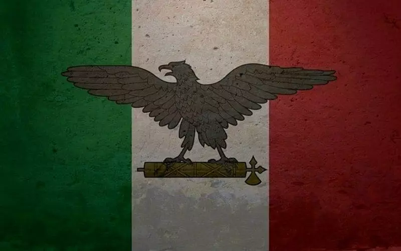 République de Salo Années d'existence : de 1943 à 1945 Aussi connue sous le nom de République socialiste italienne. Salo était un État fantoche en Italie dirigé par Mussolini. Le pays de Linden n'était reconnu que par l'Allemagne, le Japon et d'autres États du bloc nazi, et un soutien important des troupes allemandes était nécessaire pour en maintenir le contrôle. Le gouvernement de la république prétendait posséder toute la partie nord de l'Italie et de Rome, mais, en fait, il était gouverné depuis la petite ville de Salo, située sur les rives du lac de Garde. Les ISR ont cessé d'exister en 1945, lorsque les derniers occupants fascistes ont été expulsés du pays par les forces des alliés.