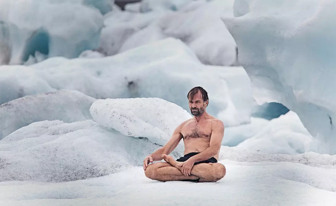 Iceman Wim Hof, monna oa stuntman oa Madache, o ts'oere litlaleho tsa lefats'e tse 20. E 'ngoe ea tsona ke rekoto ea bate e telele ka ho fetisisa ea leqhoa. Ka 2011, Iceman o ile a lula a koahetsoe ke leqhoa hora e le 'ngoe, metsotso e 52 le metsotsoana e 42.