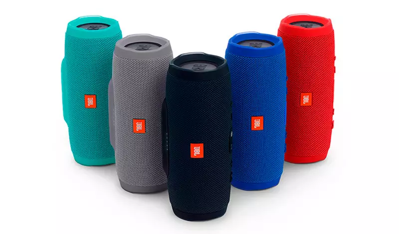 JBL Charge 3: хязгааргүй хөгжим 8498_1