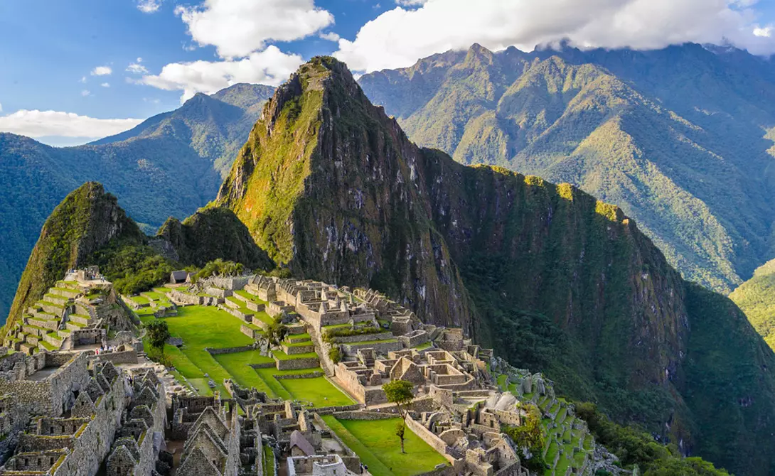 Peruska Inka staza Inka staza je rangirana kao jedna od pet najboljih pješačkih staza u svijetu. Konačno odredište bit će tajanstveni izgubljeni grad Inka, Machu Picchu.