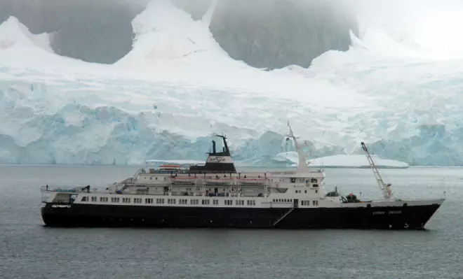 W 1999 roku statek „Lyubov Orlova” został sprzedany firmie wycieczkowej Quark Expeditions, a w 2010 roku statek zaginął podczas sztormu. Cierpliwy liniowiec ostatecznie zdecydował się wylądować na lądzie dopiero w 2014 roku, kiedy został odkryty przez grupę poszukiwawczą.