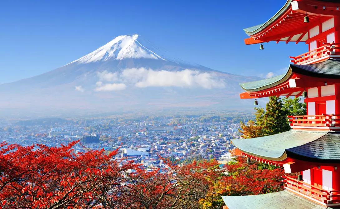 Japonija Japonija gavo aukščiausią pasaulio indeksą už mažiausią žmogžudysčių skaičių ir už tai, kad šalies piliečiai praktiškai neturi prieigos prie ginklų. Be saugumo, šalis yra labai ištikima turistams - žinoma, nes jie sudaro nemažą procentą pajamų.