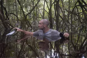 ผู้ที่สามารถเอาชีวิตรอดในสภาพไร้มนุษยธรรม