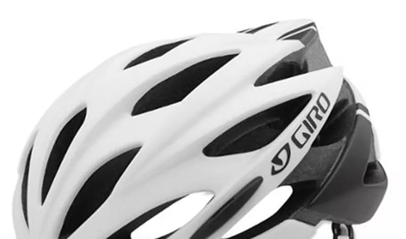 Шолом Giro Savant MIPS Bike HelmetСтоімость 7 345 рублів Розгортати вулицями мегаполісу без шолома - досить ризикований крок. Ви можете бути феноменальним велосипедистом, але нещасні випадки відбуваються навіть з професійними гонщиками.