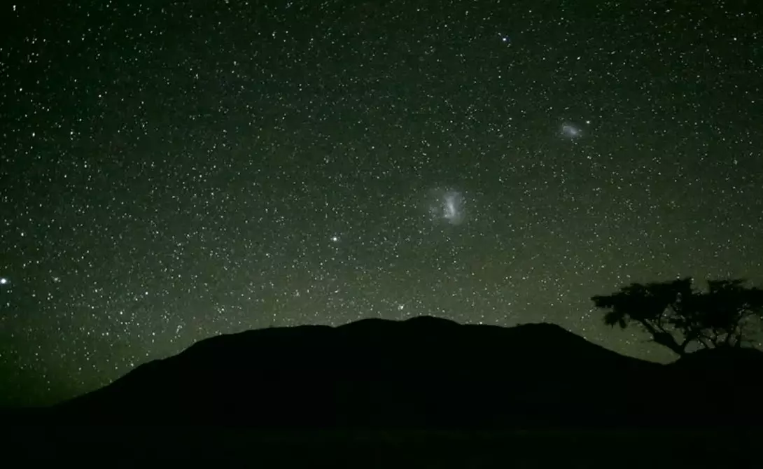 NamibRand Namibia, Afrika NamibRand Private Wildlife Refuge i Namibia er rangert som et av de mørkeste stedene i Afrika, om ikke verden. Økoturismeelskere og profesjonelle astronomer strømmer hit i flokk: reservatet har til og med sitt eget observatorium.