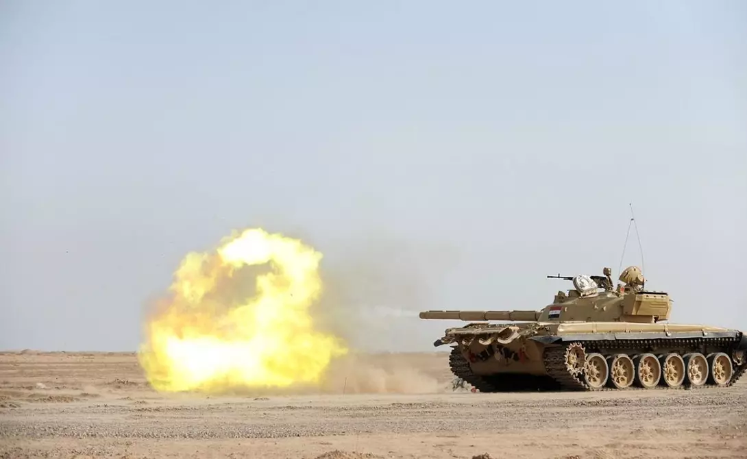 Els militants dels tancs T-72 posseeixen deu tancs T-72. Els interns afirmen que tots els vehicles estan en moviment, però, encara no n’hi ha hagut cap a la batalla.