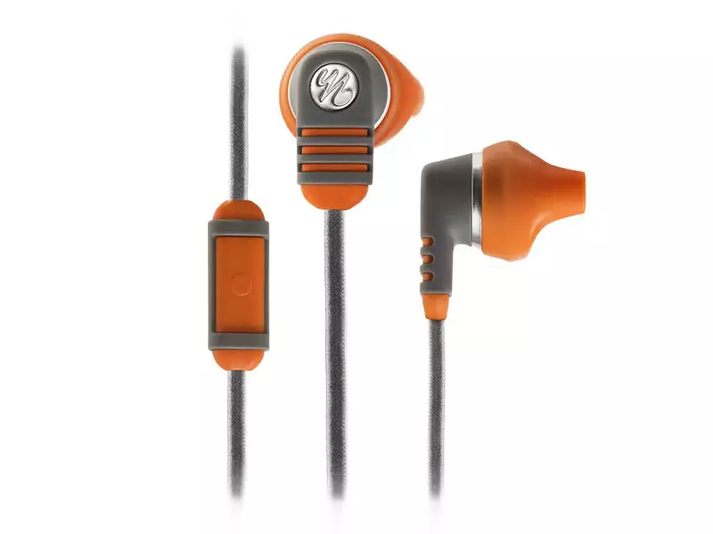 Ang JBL sports headphones HARMAN ay nagpakita ng isang muling pagdadagdag ng linya ng sports headphones ng JBL sa merkado ng Russia: ang mga modelo ng Inspire 100YB at Inspire 300YB ay magagamit sa dalawang kulay at isang espesyal na babaeng bersyon. Ibinebenta din ang JBL Venture Talk YB para sa mga mahilig sa palakasan sa labas. Ang mga bagong karagdagan ay resulta ng isang pakikipagtulungan sa pagitan ng mga inhinyero sa HARMAN at Yurbuds, ang No. 1 sports headphone na tatak sa Estados Unidos, na nakuha ng HARMAN noong nakaraang taon.