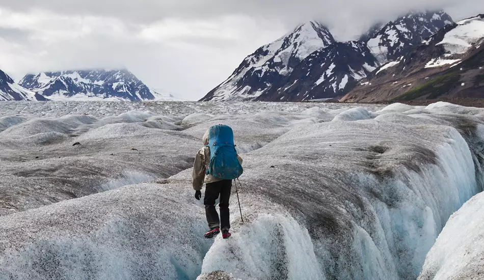 Sedert 1982 het ongeveer 15 mense per jaar probeer om die pad van die minste weerstand deur die wilde bergagtige woestyne van Alaska te vind. Die baan word 'Classic of the Wild Mountains of Alaska' genoem, hoewel die baan self nie hier bestaan ​​nie, sowel as GPS-navigators vir die deelnemers. Hulle het net 'n satellietfoon ingeval hulle nie self uit hierdie plekke kan kom nie.