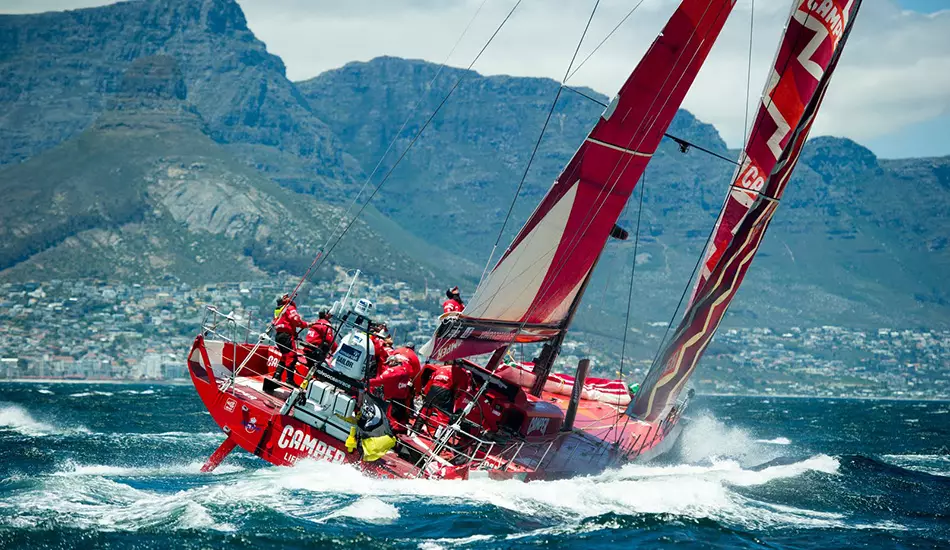 Jagvaarders neem jaarliks ​​wêreldwyd deel aan die Volvo Ocean Swim, wat byna 40 000 seemyl en 5 oseane aflê. Vanjaar se 12de swem het in Spanje begin en 9 maande later in Swede geëindig.