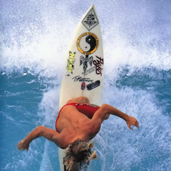 Matt Archbold, cu sediul în California, a început ca un tânăr umil la mijlocul anilor '80 și a evoluat treptat către eroul surfer iconic acoperit de tatuaje. 1990 an.