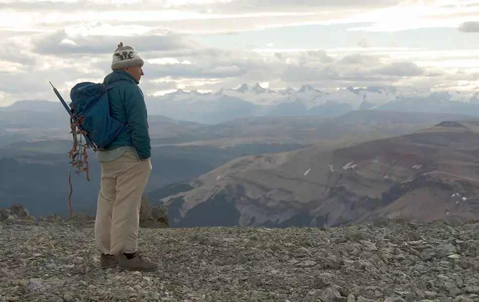 180 ° South (2010) Yen perjalanan modern liwat Patagonia (bagean Amerika Selatan sing ana ing sisih kidul Rio Colorado ing Argentina lan Bio Bio ing Chili) ing rute Doug Tompkins lan Yvon Chuinard, sing mlebu ing 1968, sampeyan ora menehi inspirasi, mula sampeyan ora duwe ati.